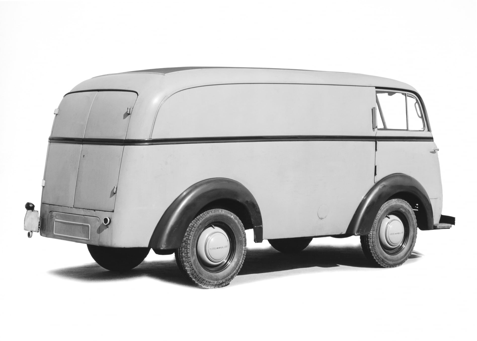 Opel Blitz Transporter Type 1.5-23 COE : un prototype oublié
