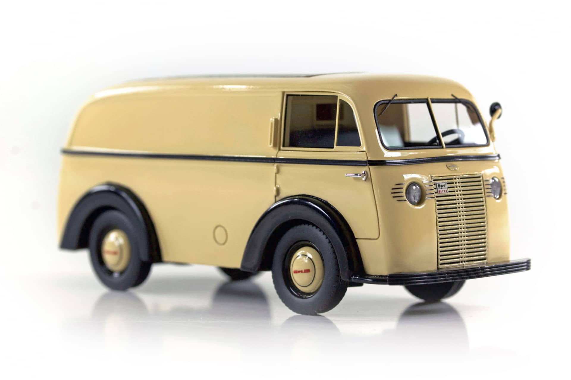 Opel Blitz Transporter Type 1.5-23 COE : un prototype oublié
