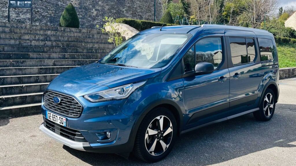 Découvrez l'essai du Ford Transit Connect Kombi Van