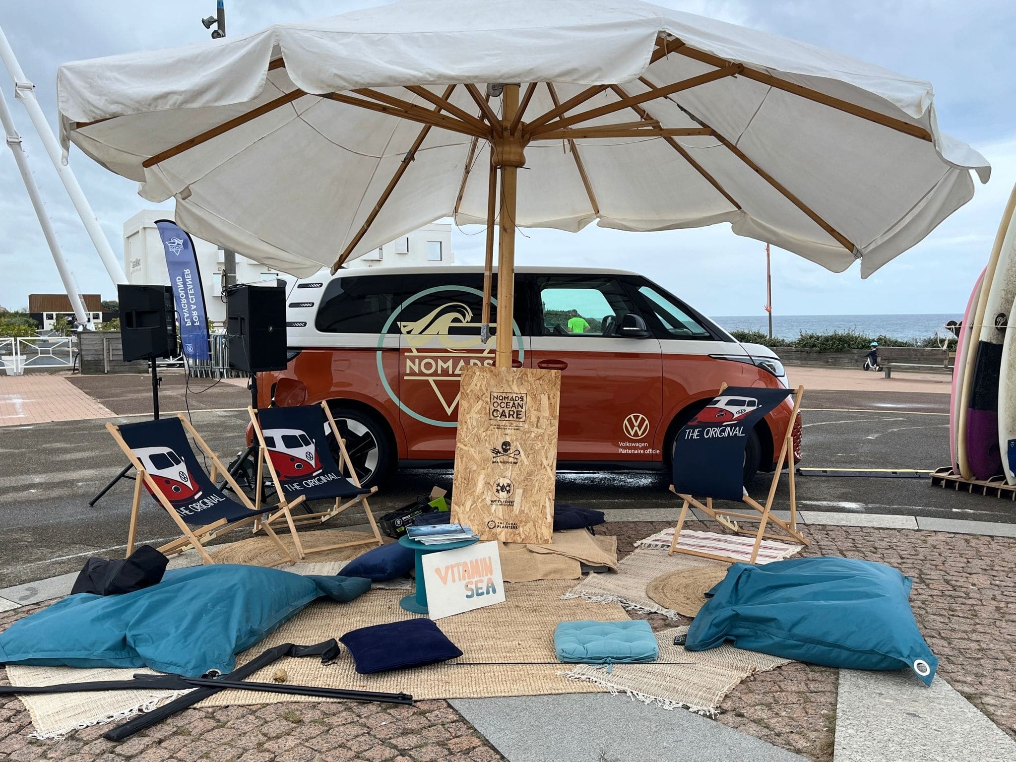 La tournée des plages 100% responsable par Volkswagen et Nomads Surfing